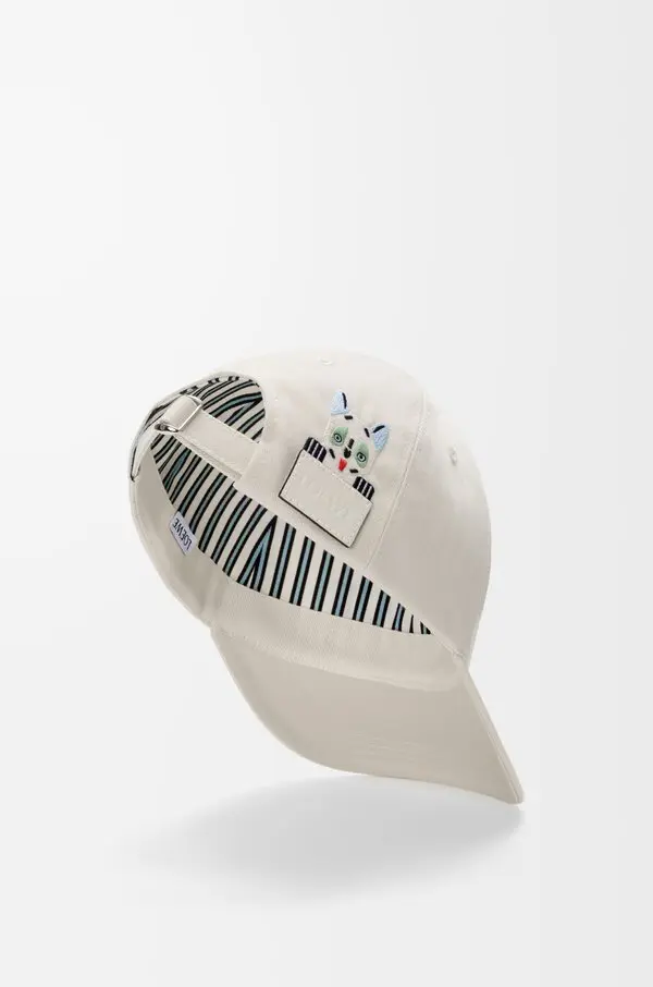 Loewe Futurist Cat Cap - Soft White/black