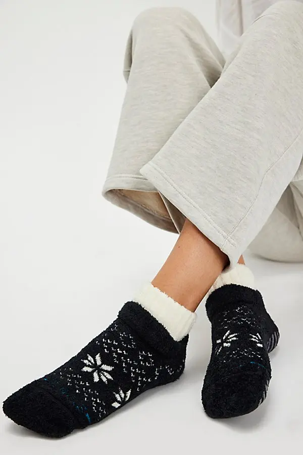 Stance Cozy Slipper Quarter Socks - Black