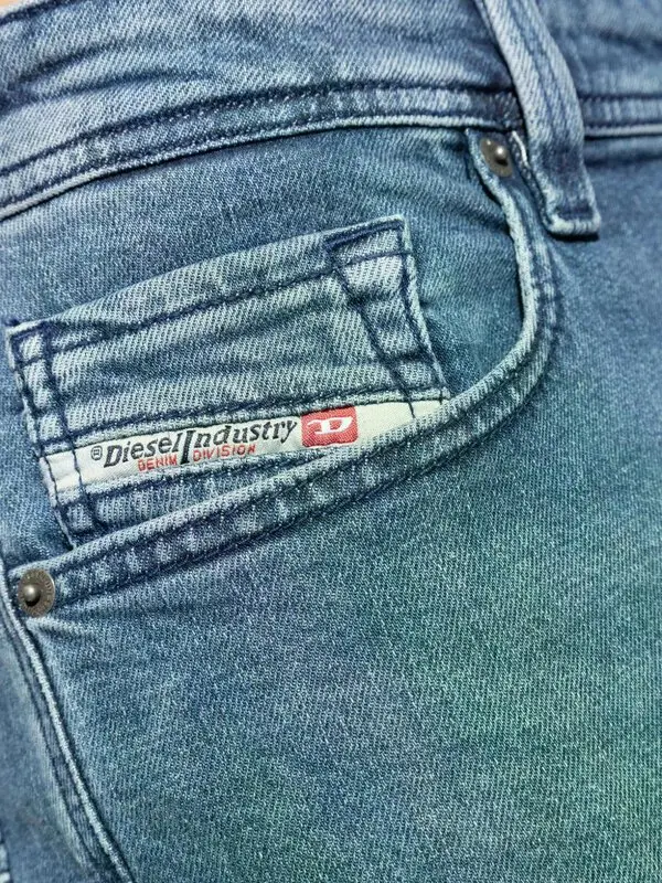 DIESEL® 1986 Larkee-beex Jeans