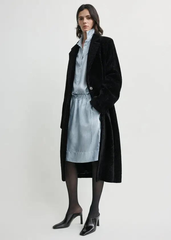 TOTEME Classic Shearling Coat