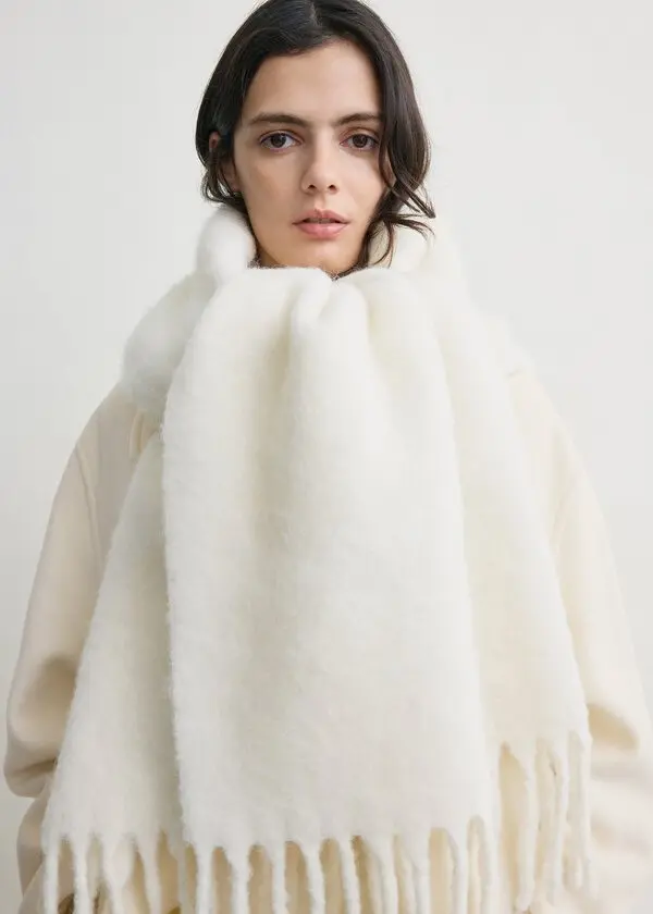TOTEME Fuzzy Scarf - White