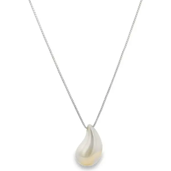 MACRAE & CO. X Sharina Faux Pearl Teardrop Pendant Necklace - Silver