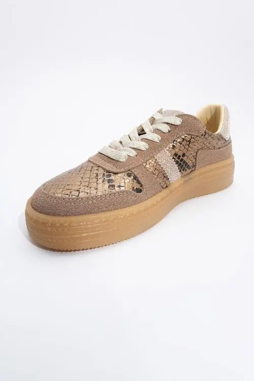 PROLOGUE SHOES Rexie Glitter Sneakers - Gold Print Faux Leather