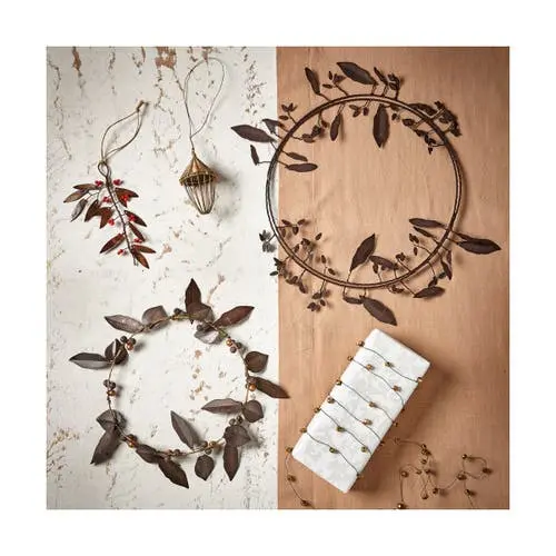 TAG Weathered Willow Leaves And Berries Tree Ornaments Multicolor