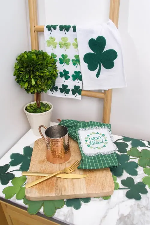 C&F HOME Watercolor Clovers St. Patrick's Day 100% Cotton Graphic Print Handtowel