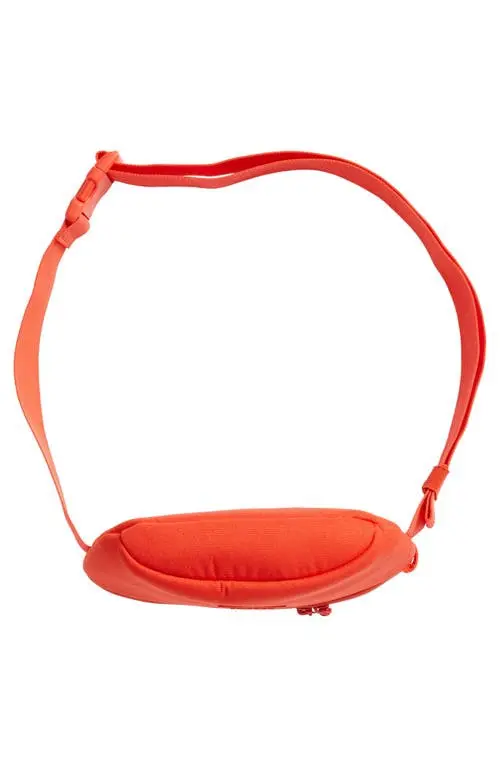 BREVITE Belt Bag - Red