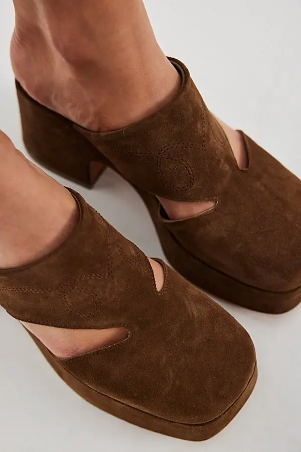 Free People Out West Platform Clogs - Taupe Suede