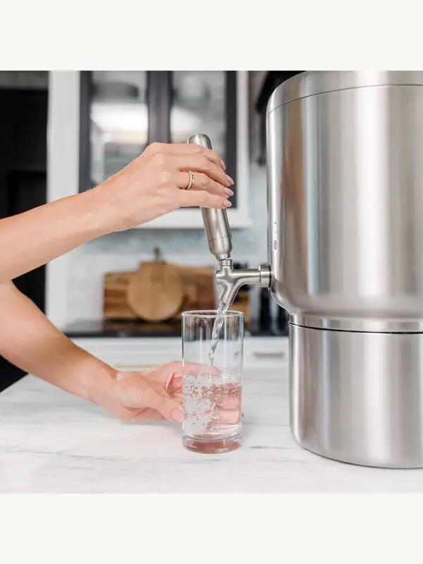 RORRA Countertop Water Filtration System - Polished Chrome