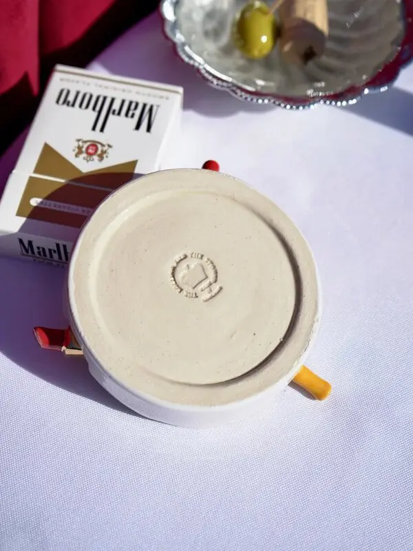 THE ROLLING AND THE STONED Lipstick Secret Ashtray