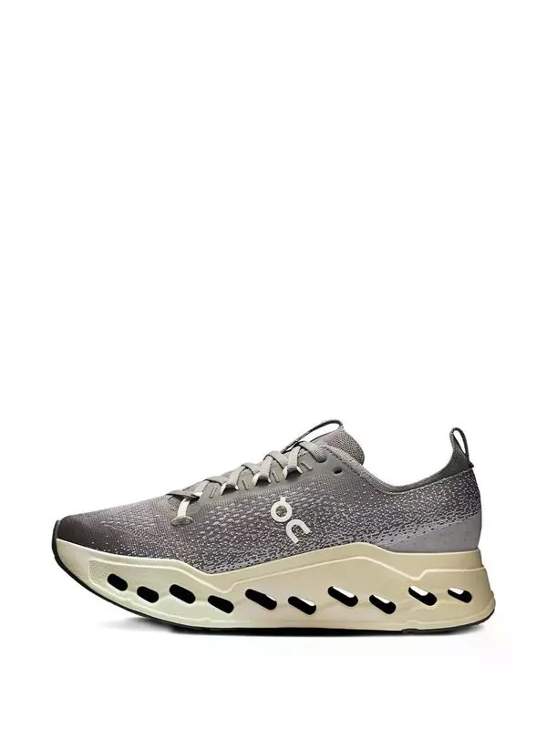On Cloudsurfer Max Sneakers - Grey