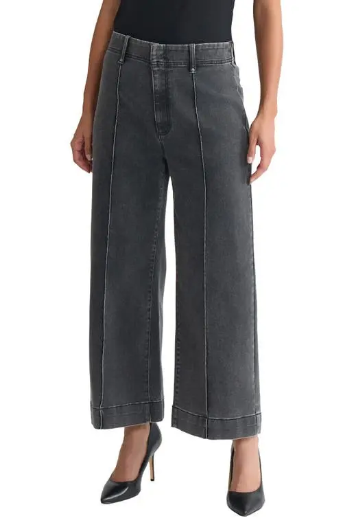 Jones New York Pintuck Crop Jeans