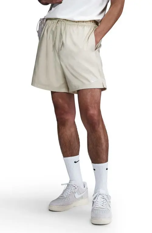 Nike Club Woven Flow Shorts - Light Khaki/white