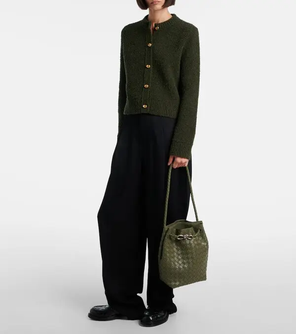 Bottega Veneta Andiamo Intrecciato Small Bucket Bag - Green