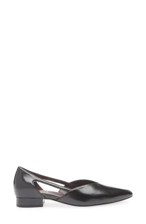 27 EDIT NATURALIZER Sydney Pointed Toe Flat - Black