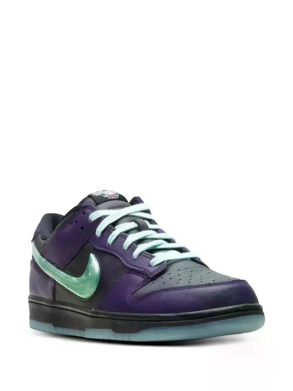 Nike Dunk Low Retro Low Top Sneakers - Purple