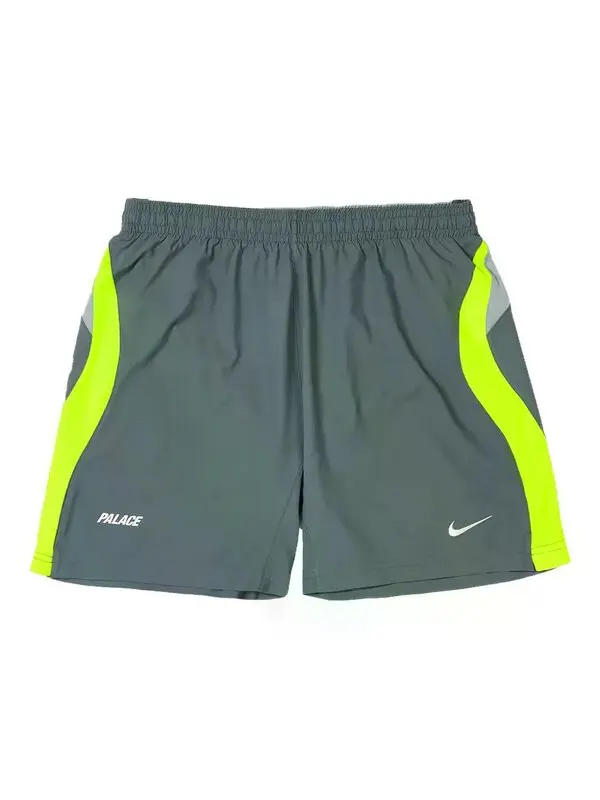PALACE X Nike Total P90 Shorts - Grey