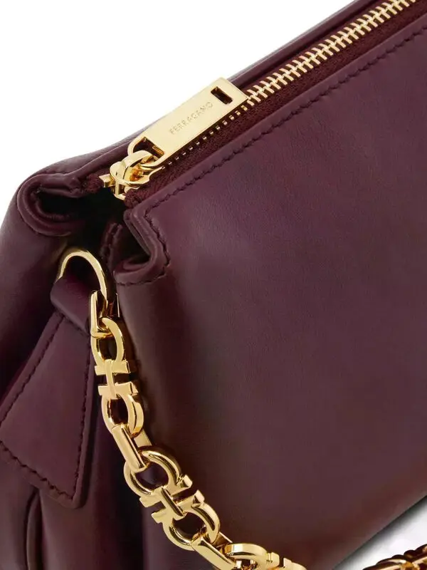 FERRAGAMO Embossed Logo Chain Mini Bag - Red