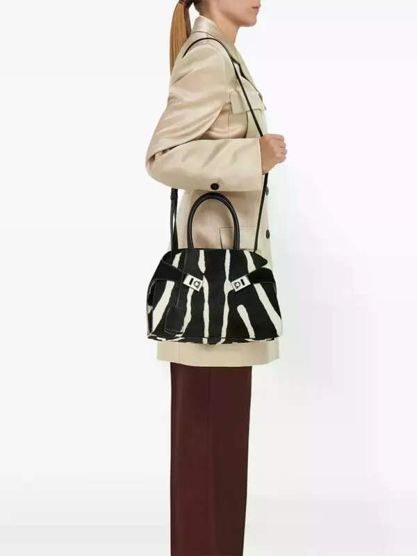 FERRAGAMO Hug Tote Bag - Black