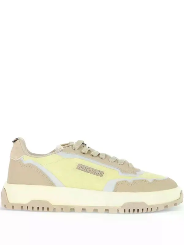 AUTRY Low Wildpace Pumps - Yellow