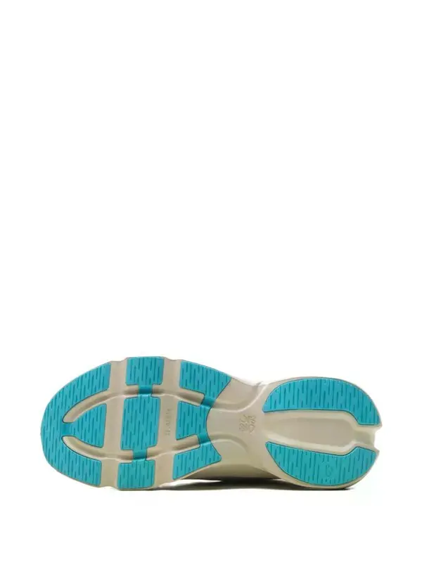 On Cloudsolo Logo Detail Sneakers - Neutrals