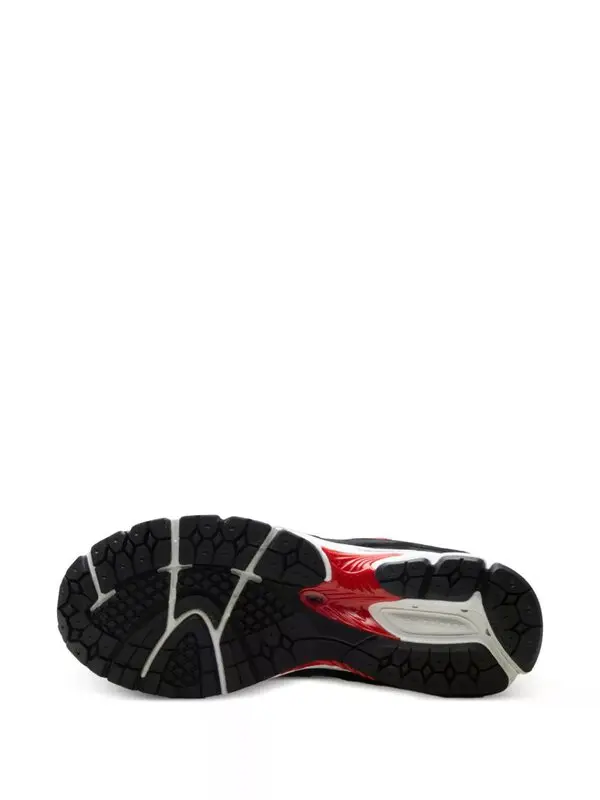 NEW BALANCE 2002r Sneakers - Red