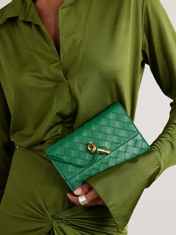 Bottega Veneta Intrecciato Leather Pouch - Green