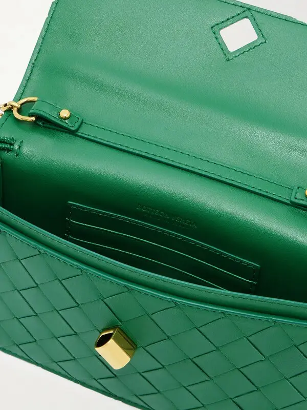 Bottega Veneta Intrecciato Leather Pouch - Green