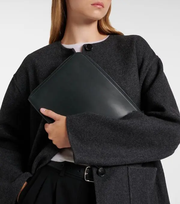 THE ROW Portfolio Leather Pouch - Black