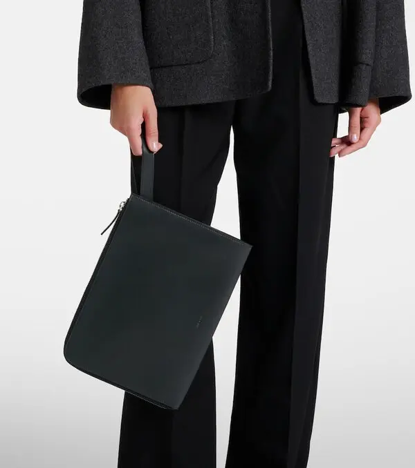 THE ROW Portfolio Leather Pouch - Black