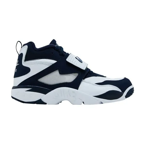Nike Air Diamond Turf Sneakers