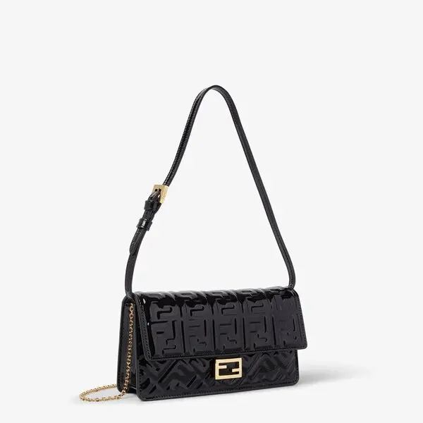 Fendi Baguette Wallet On Chain