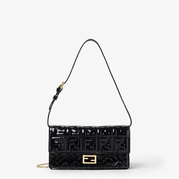 Fendi Baguette Wallet On Chain - Black