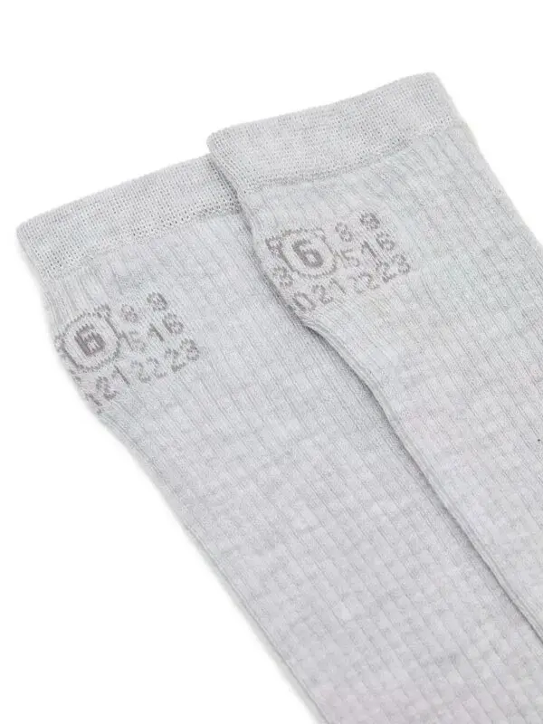 MAISON MARGIELA Ribbed Logo Socks - Grey
