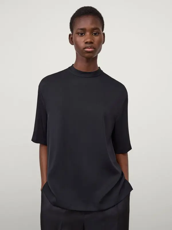 LISA YANG Oversized Round Neck T-shirt - Midnight