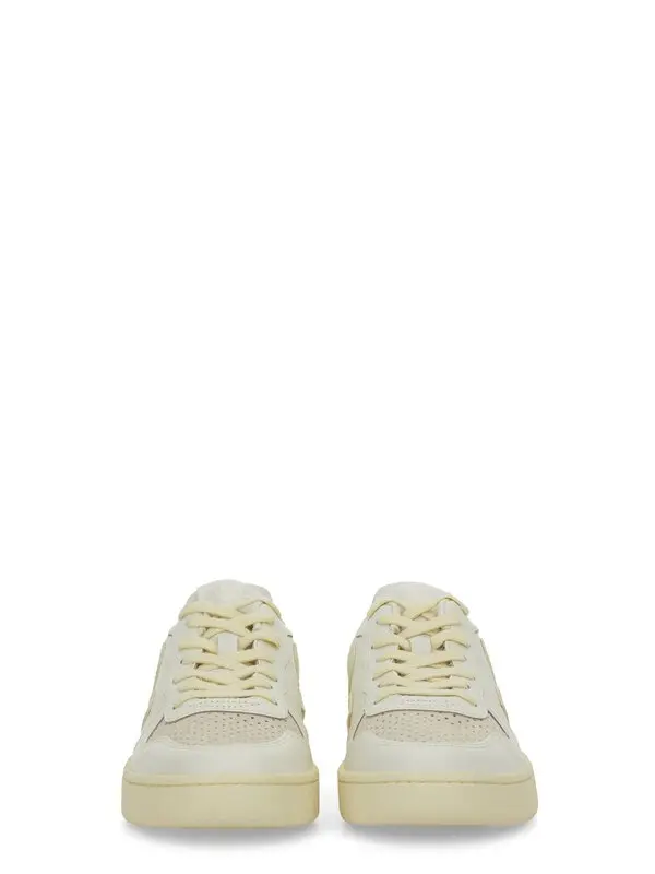 VEJA V-10 Sneakers - Nude