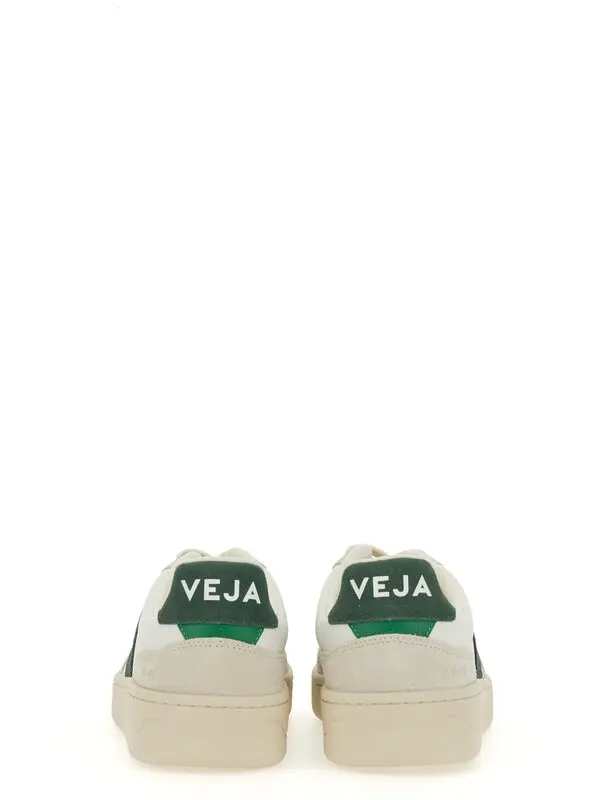 VEJA V-90 Sneakers - White