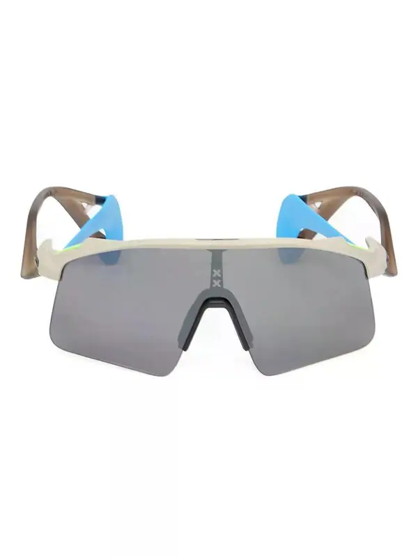 Oakley Geometric Frame Sunglasses - Neutrals