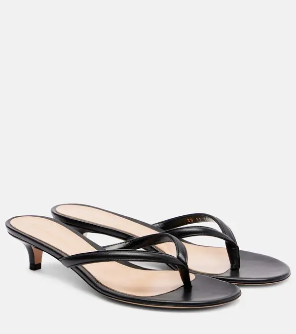 GIANVITO ROSSI Calypso 35 Leather Thong Sandals - Black