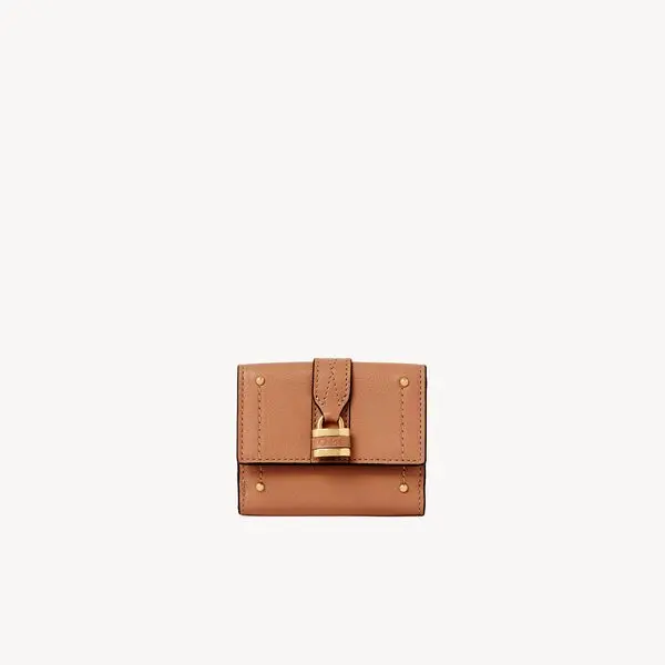 Chloé Paddington Tri-fold In Grained Leather - Mustang Brown