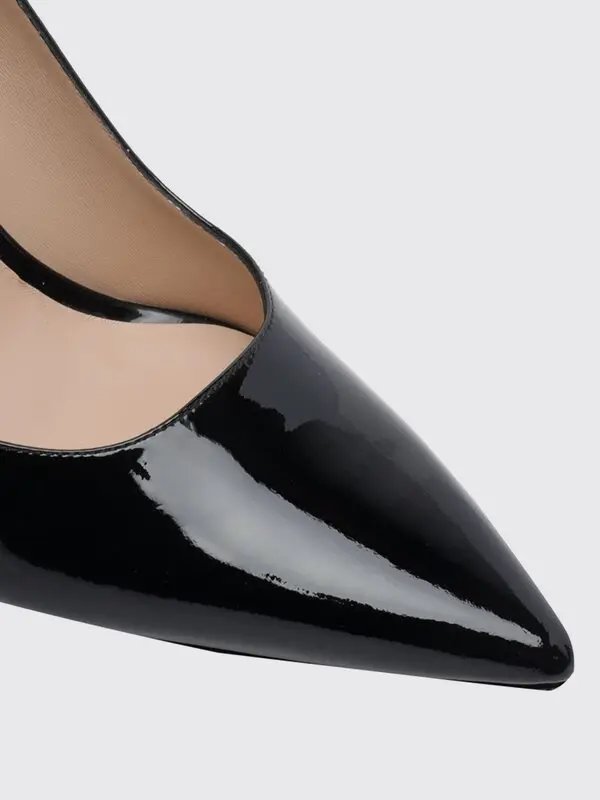 STUART WEITZMAN Pump