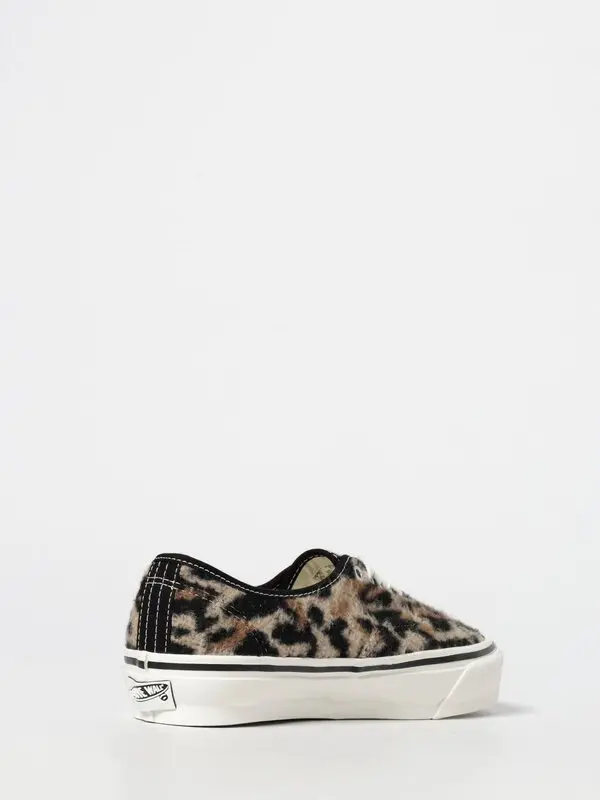 VANS Low Top Sneakers