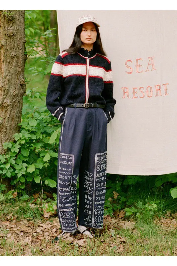 Sea Kit Embroidered Pants - Black