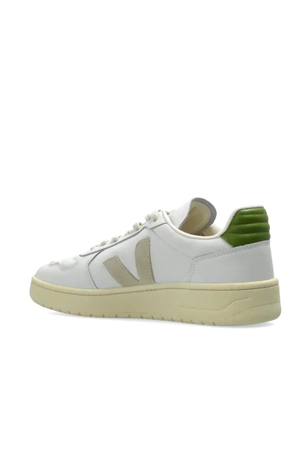 VEJA V-82 Ii Sports Shoes - White