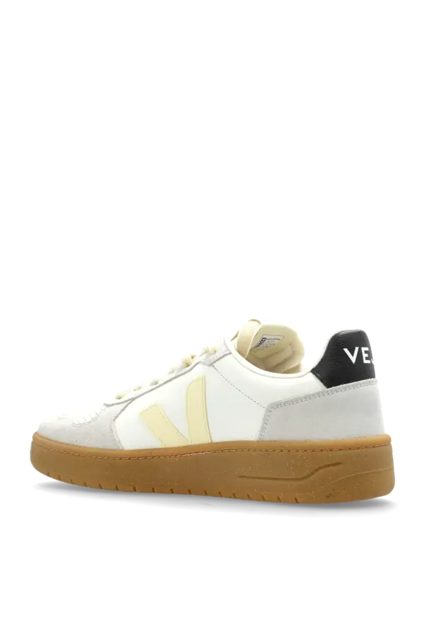 VEJA V-82 Sport Shoes - Cream