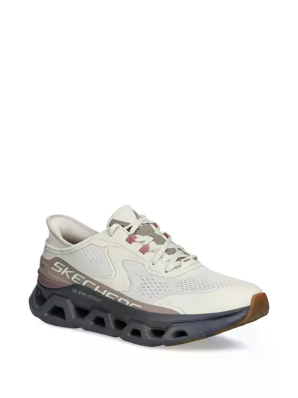 Sketchers Glide-step Altus Sneakers