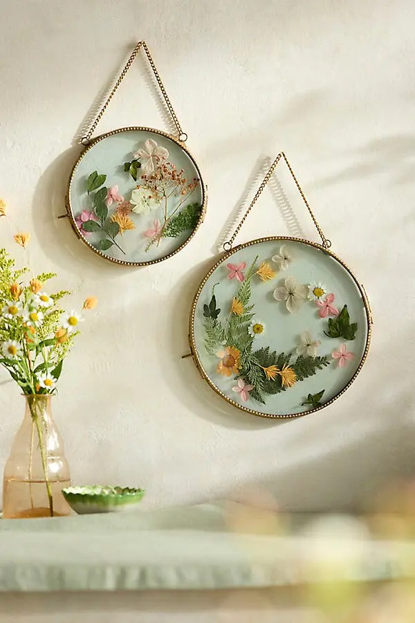 TERRAIN Filigree Circle Frame - Multi