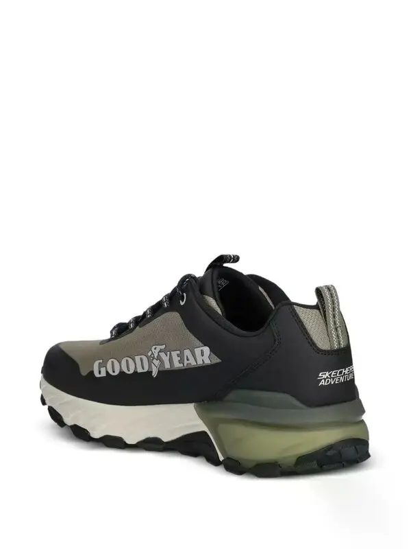 Sketchers Fast Track Lace-up Sneakers