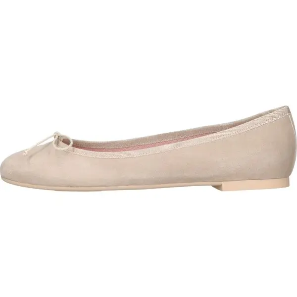 Pretty Ballerinas Round Toe Ballet Flat - Light Beige