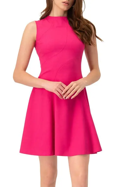 IVONNE Sleeveless Shift Dress