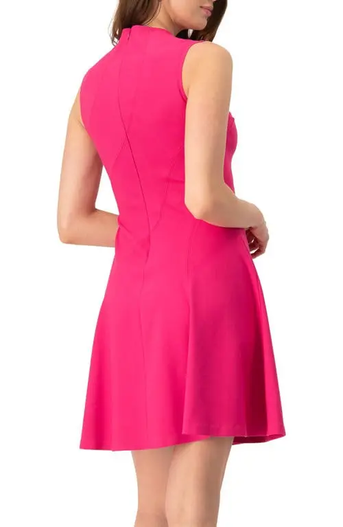 IVONNE Sleeveless Shift Dress